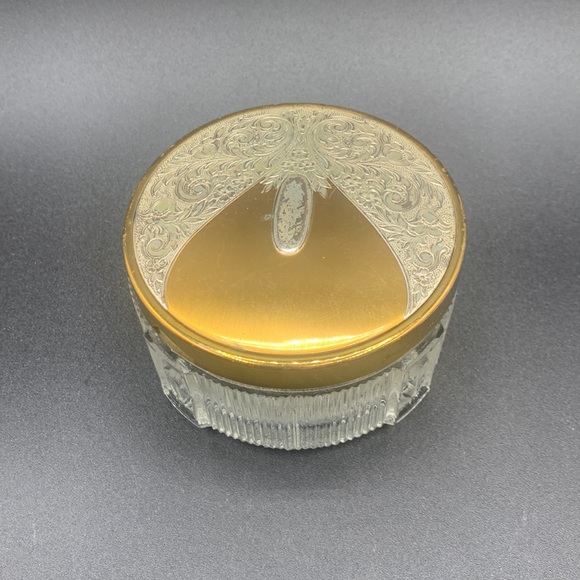 Vintage | Bath | Vintage American Beauty Round Art Deco Footed Powder ...